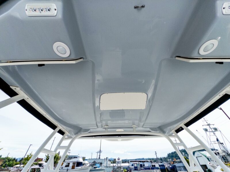 2021-robalo-r247-dual-console-power-9408611-20240606133450705-1_XLARGE ...