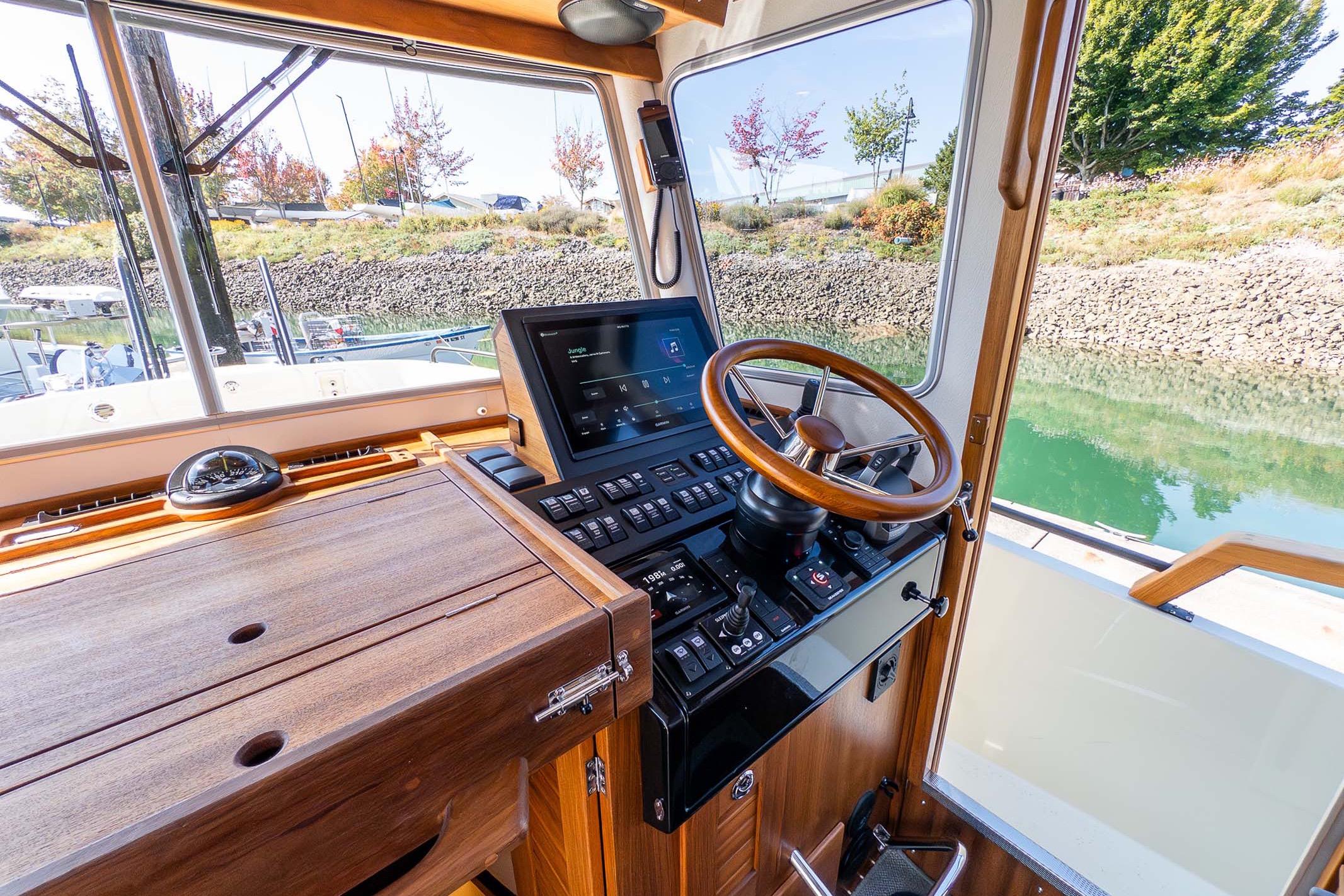 2025-targa-301-power-9706333-20250920145247382-4 - Cardinal Yacht Sales