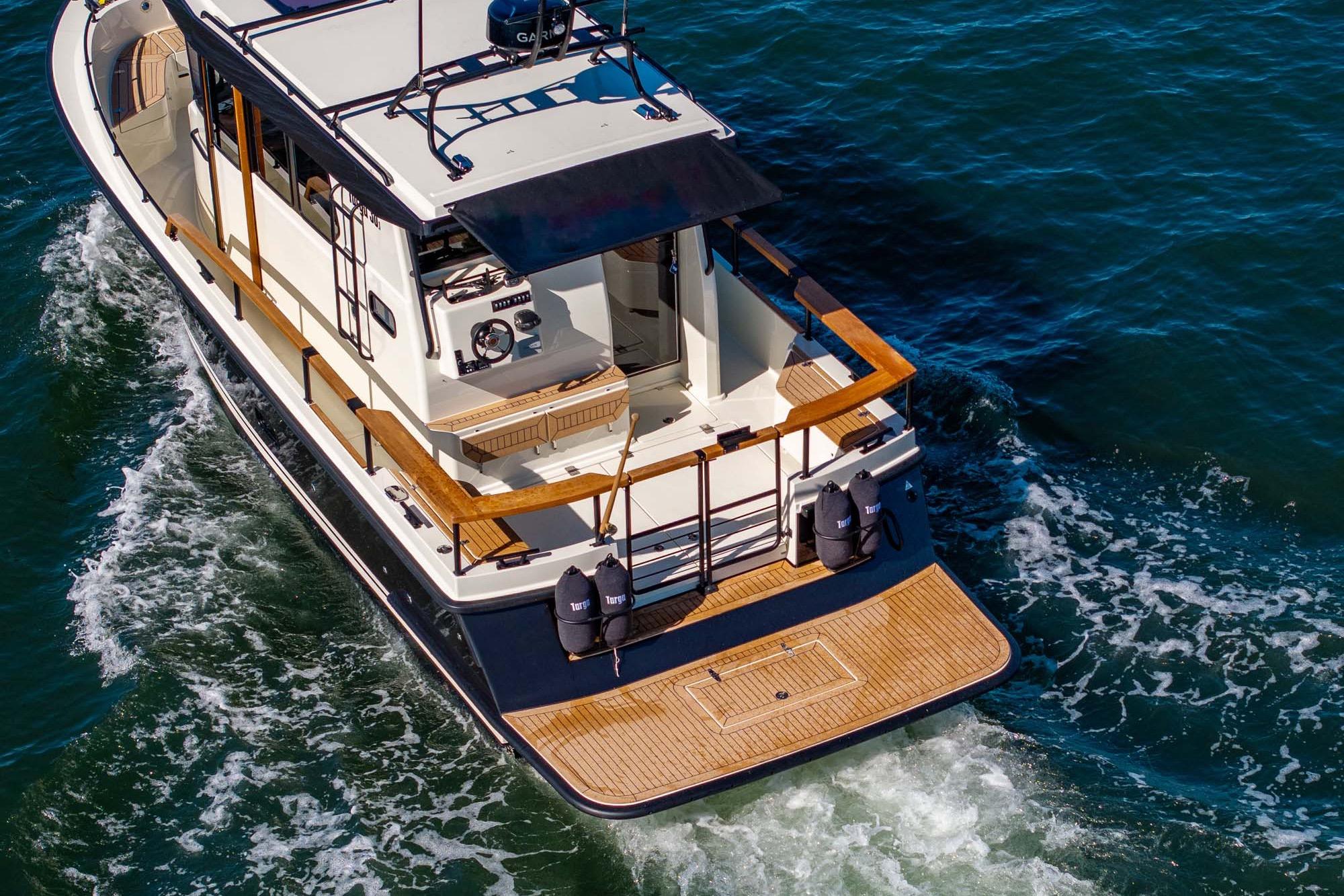 2025-targa-301-power-9706333-20250924170359302-2 - Cardinal Yacht Sales